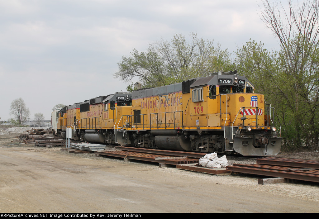 UPY 709 & others (6)